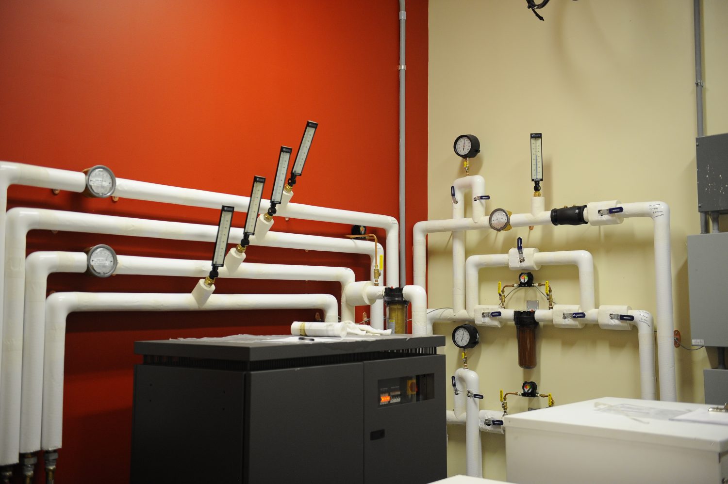NC State University Electron Microscope Lab | Edmondson Engineers